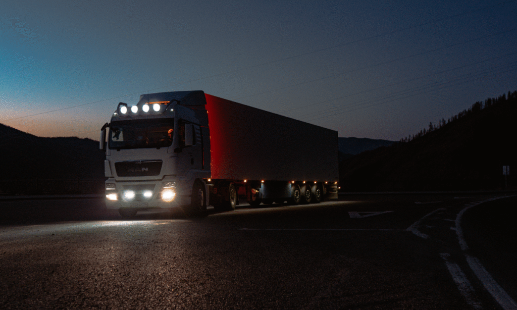 What is a “lumper” and who pays for them? – USA Trucker